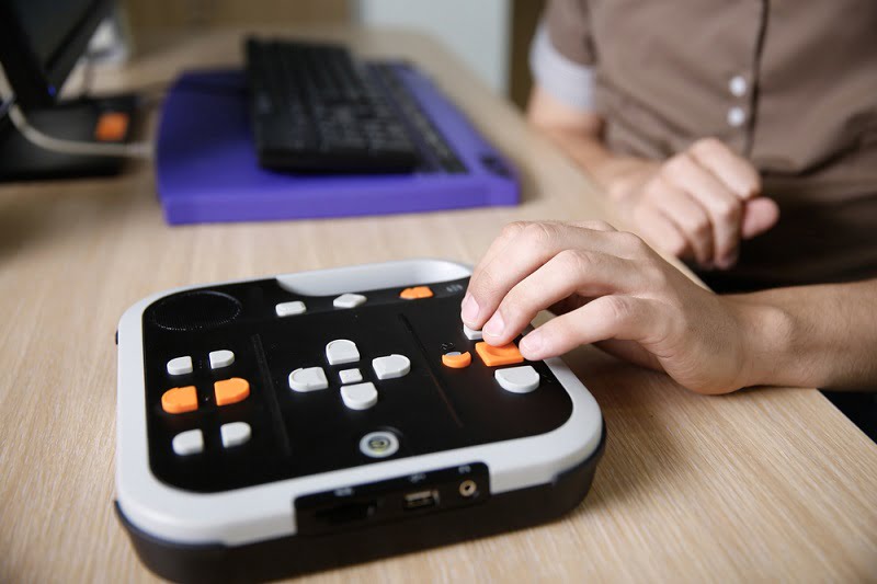 5 Life Changing Assistive Technologies For The Visually Impaired 5 Life Changing Assistive Technologies For The Visually Impaired
