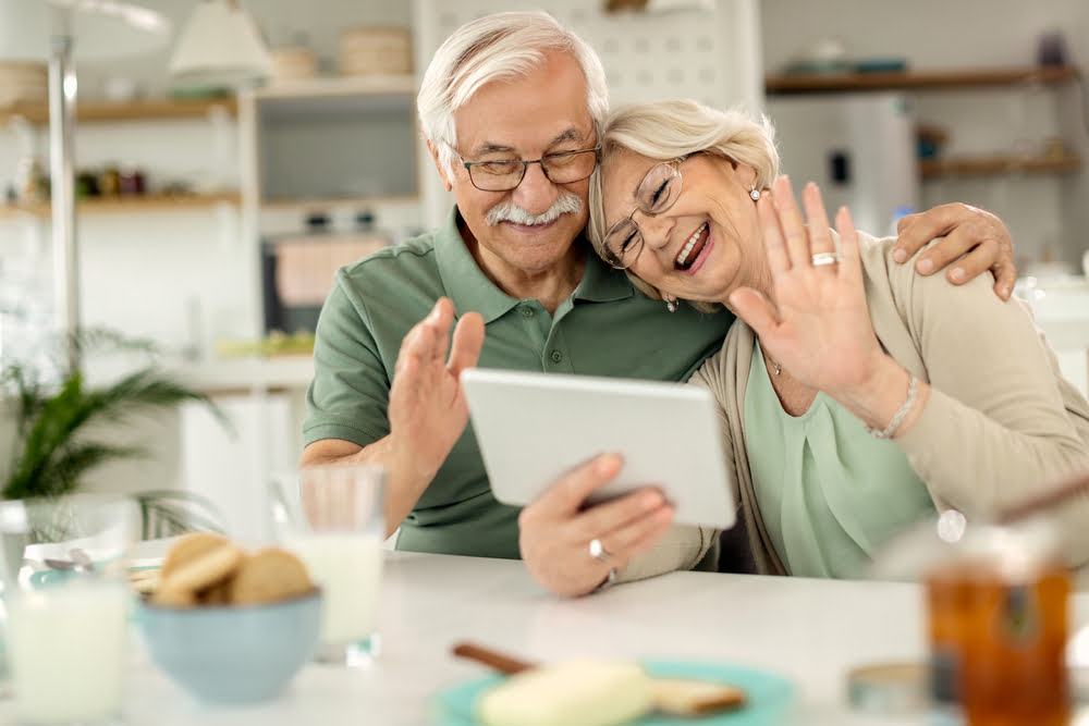 Best Technology Devices to help Seniors Age in Place